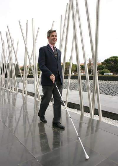 Cómo tratar a una persona con discapacidad visual (14 recomendaciones ...